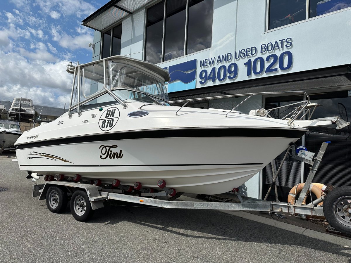 Allison Vision Cuddy Cabin Fitted With Johnson Hp Stroke