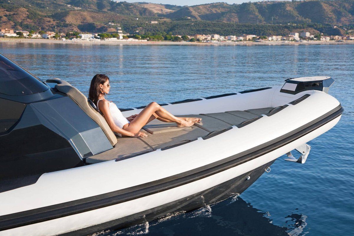 2023 Ranieri Cayman 35 Executive Boat Research Yachthub