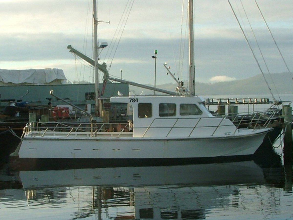 Hobson Craft 10.5 "Gemma Louise" | Commercial vessels | Boat Sales Tasmania