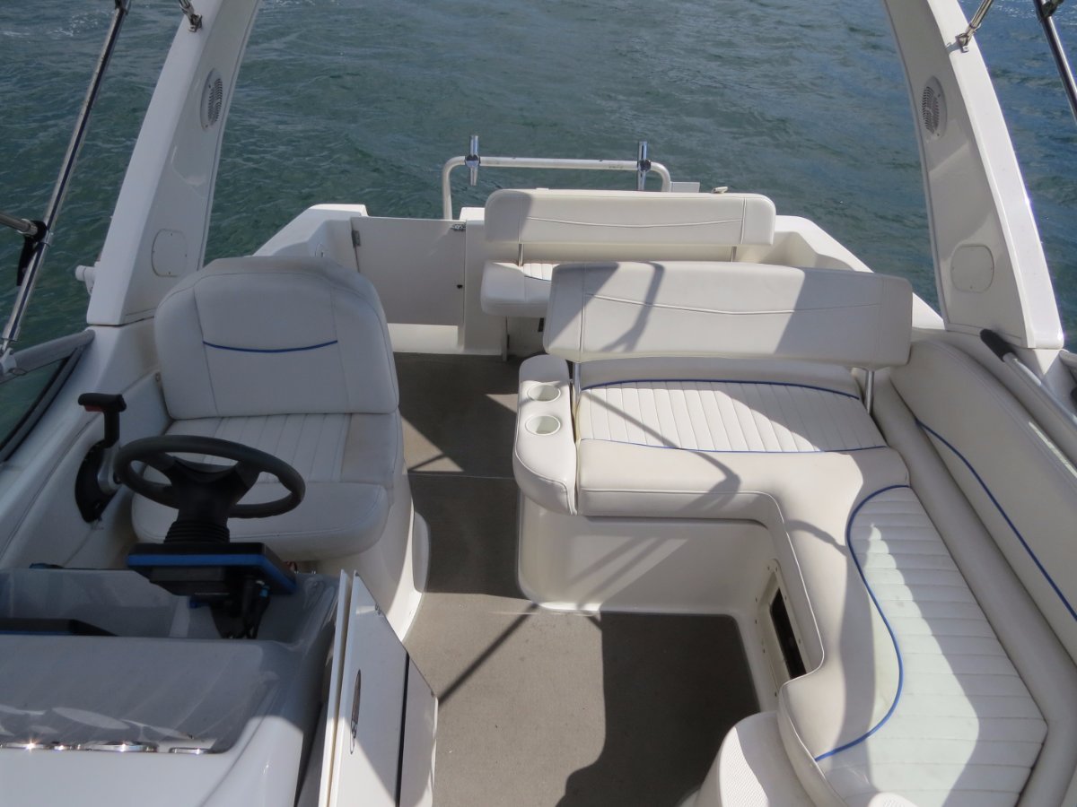 Bayliner 285 For Sale | Hallett Boat Brokers