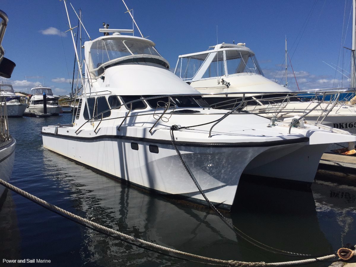 Manta 40 Power Cat: Power Boats | Boats Online for Sale | Fibreglass ...