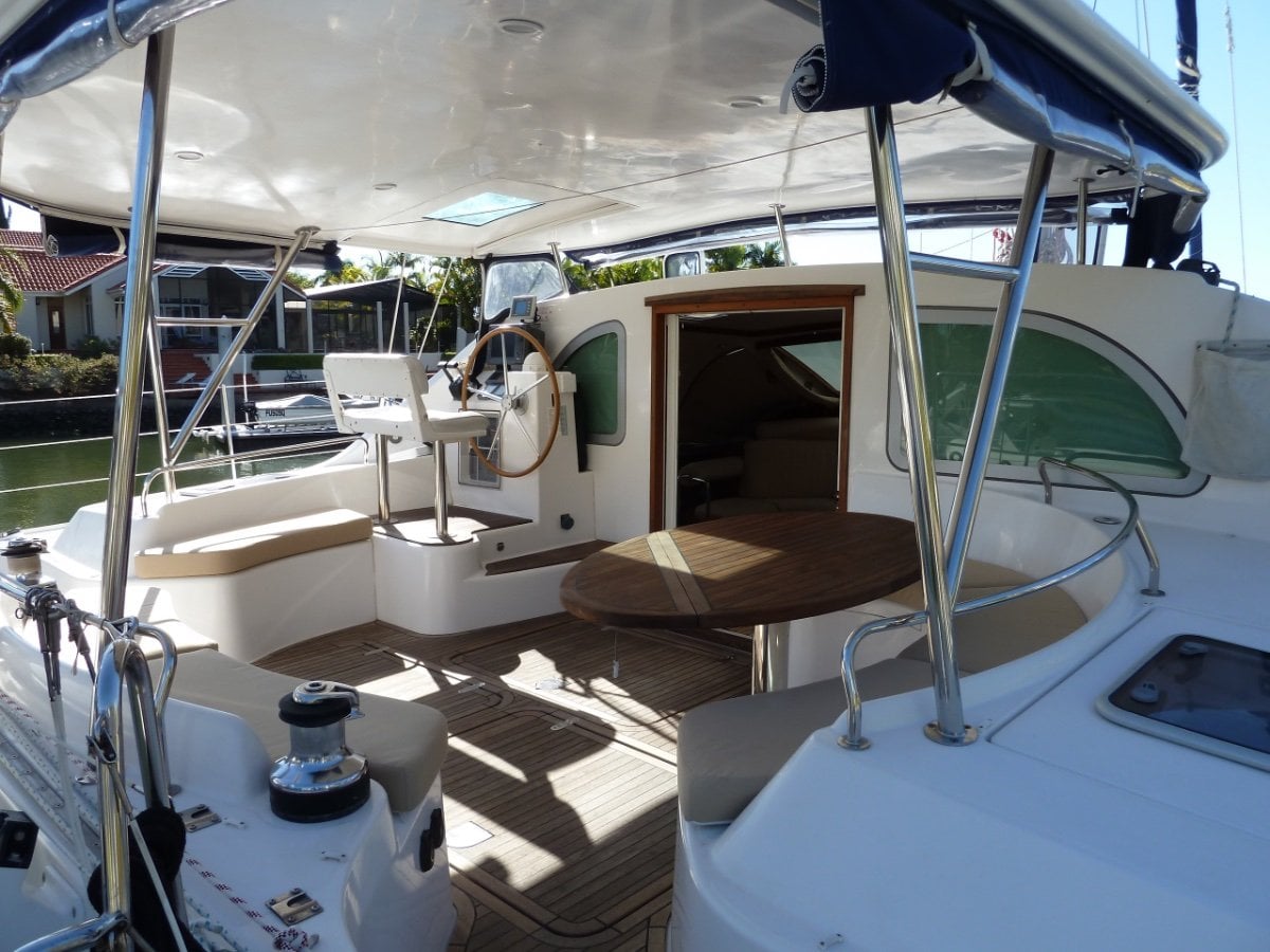 Privilege 495 Owner's Version For Sale | Catamaran Company