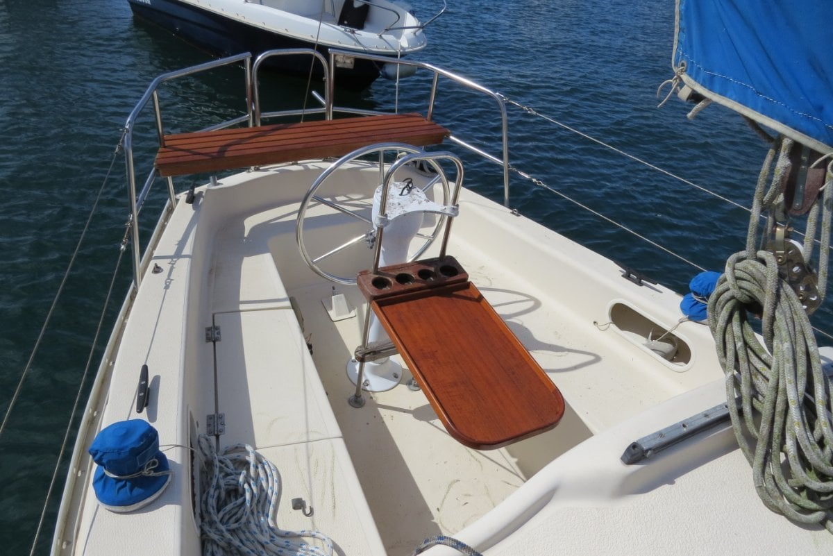 Compass Yachts 29 For Sale | Hallett Boat Brokers