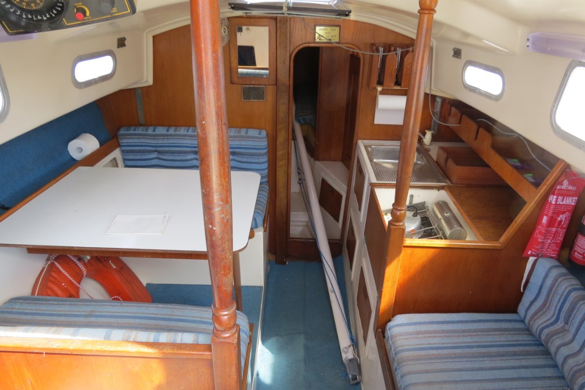 Compass Yachts 29 For Sale | Hallett Boat Brokers