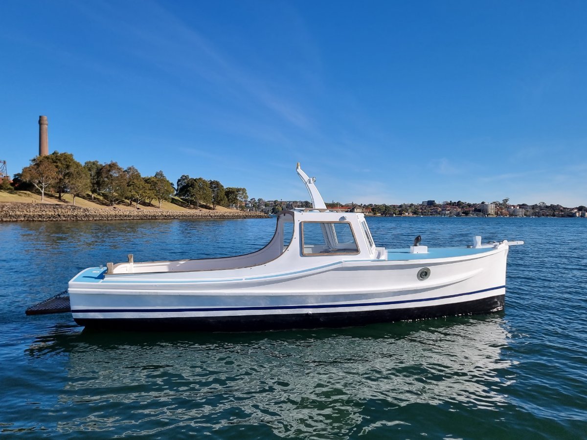 Wooden Cruiser For Sale | Hallett Boat Brokers