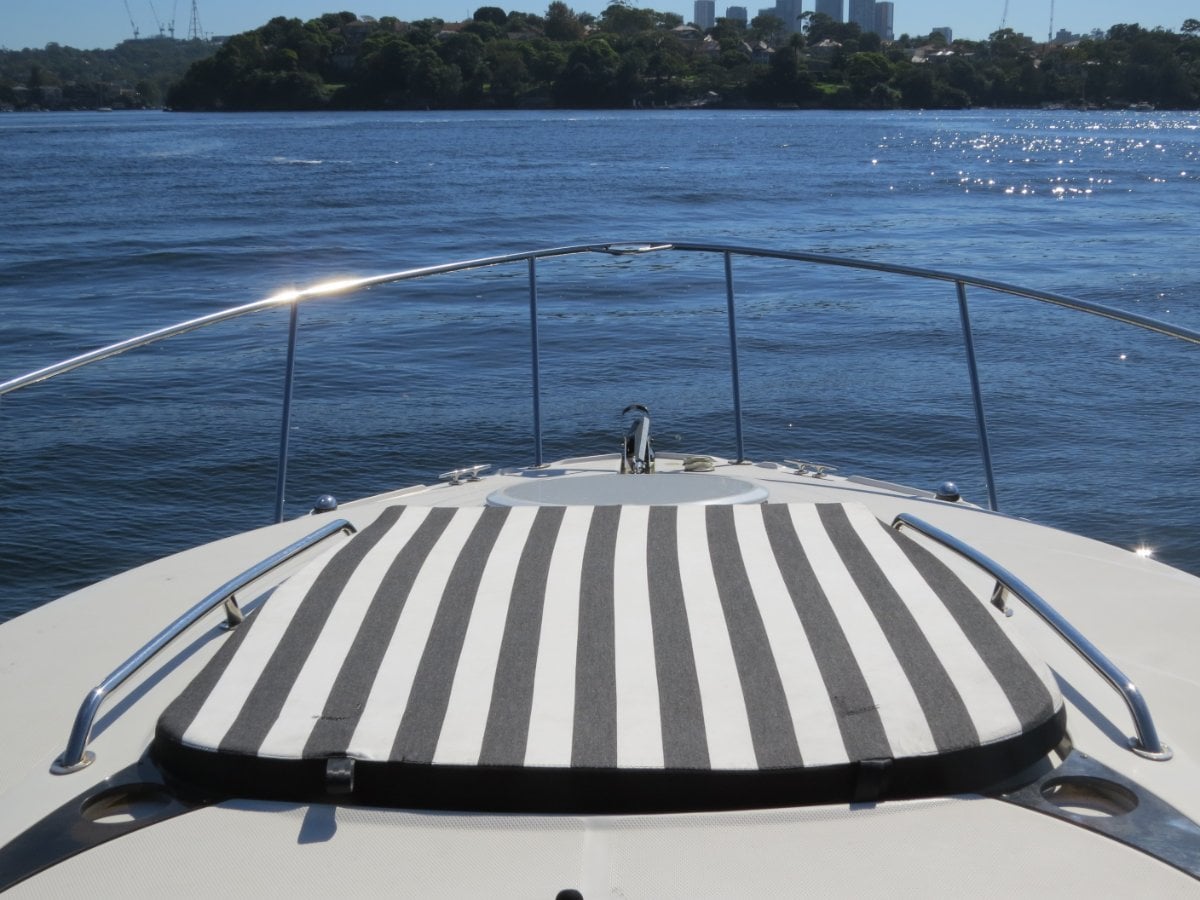Monterey 290 Cruiser For Sale | Hallett Boat Brokers