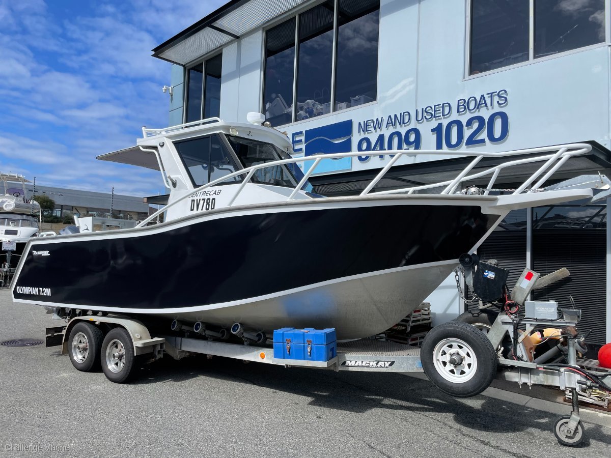 Centre Cab Boat For Sale - Waa2