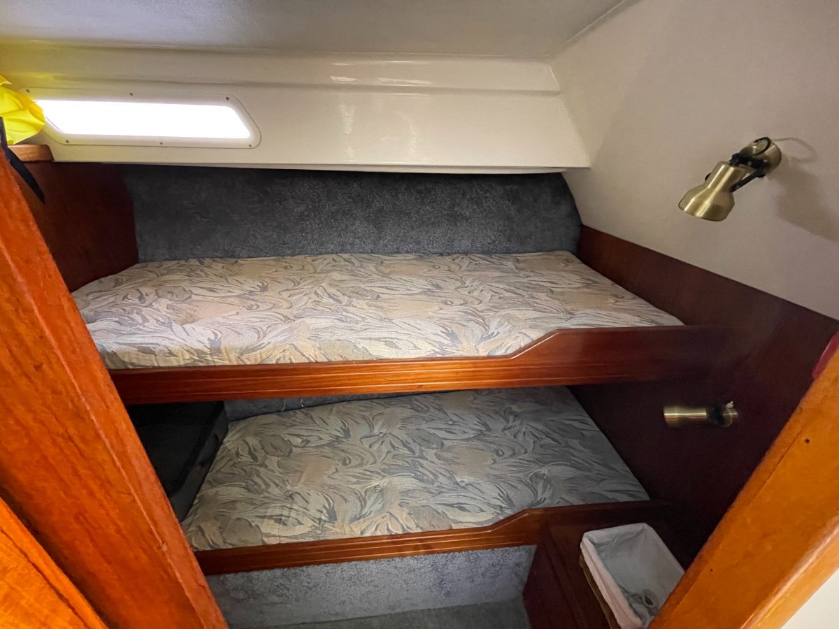 Markline 1100 Flybridge Cruiser: Power Boats | Boats Online for Sale ...