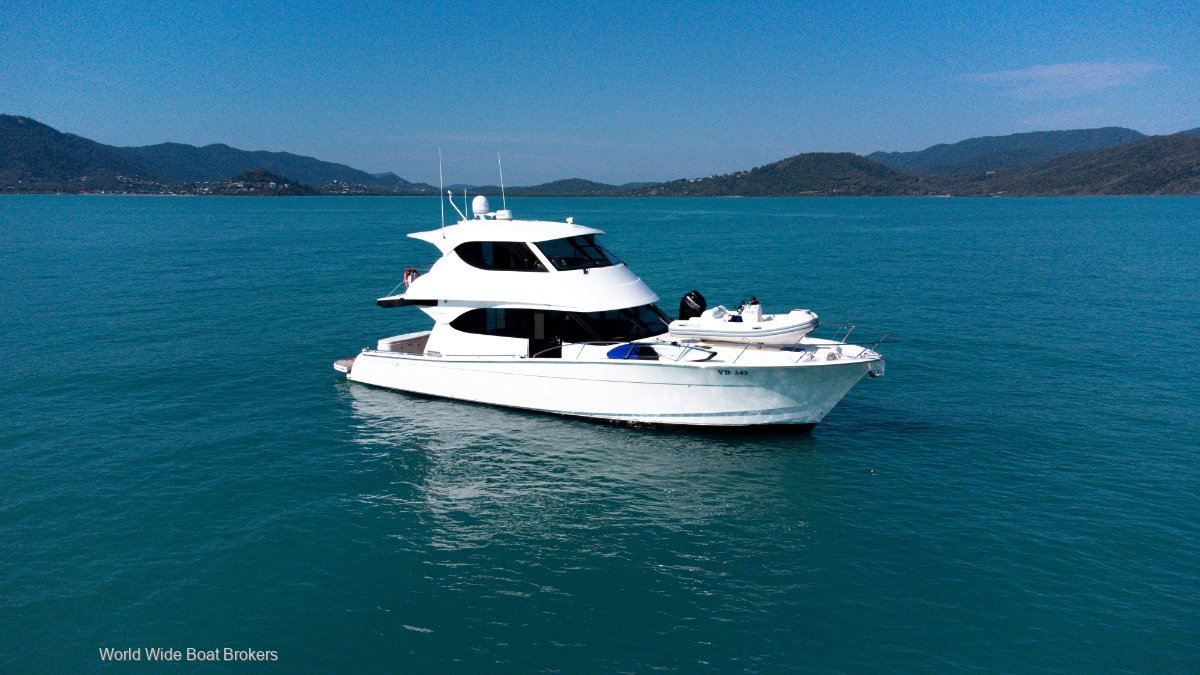 Maritimo M52 + Rare Offer Of Berthing Included.: Power Boats | Boats ...
