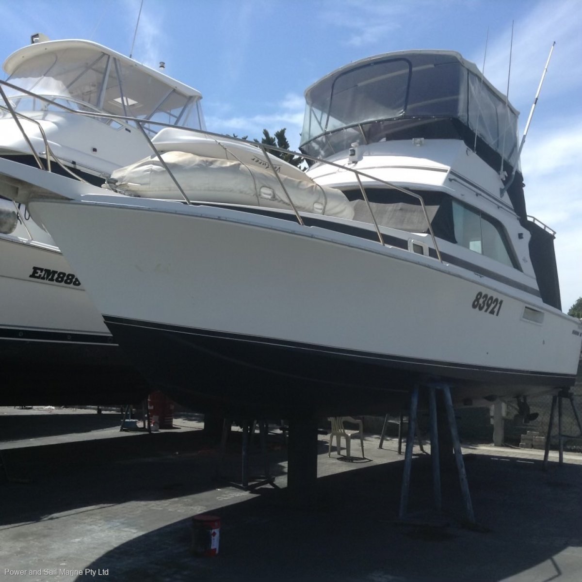 31 Mariner Flybridge Cruiser Boat For Sale - Waa2