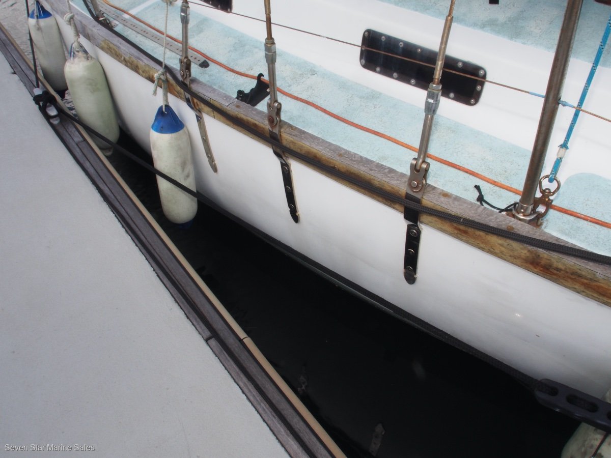 Used Manitou 32 Centre Cockpit Private Cabin Aft for Sale | Yachts For ...