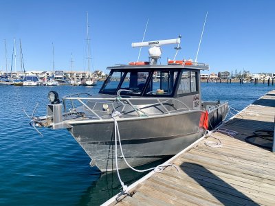 Calibre 7.8m Outboard Conversion: Commercial Vessel | Boats Online for ...