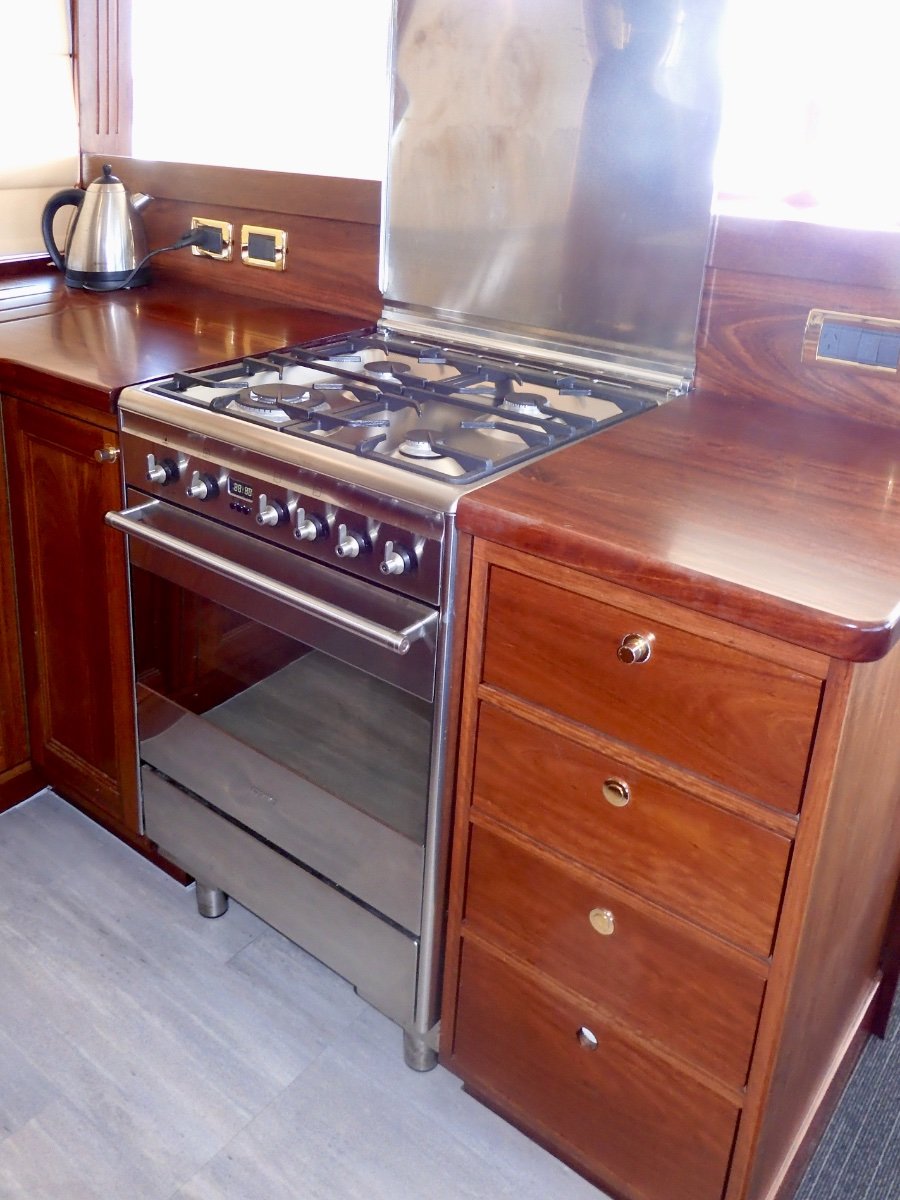 Exceptional 58ft Timber Motor Cruiser: Power Boats | Boats Online for ...