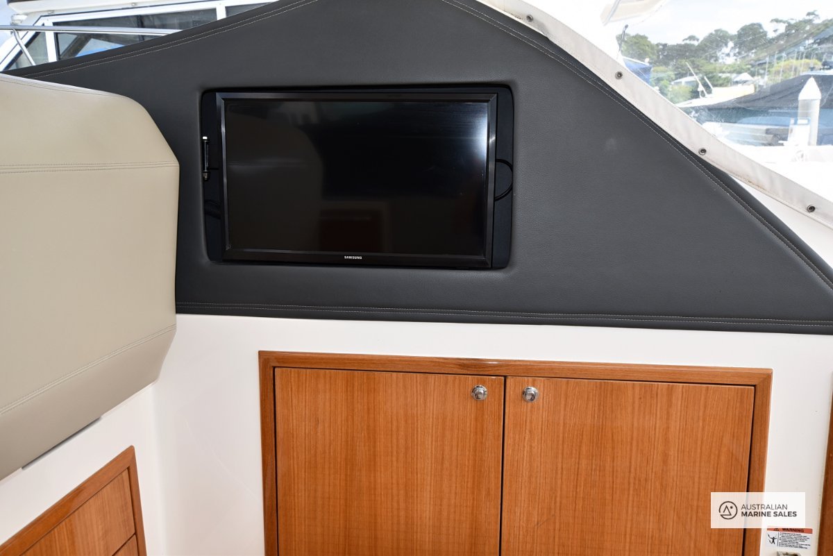 Maritimo 32 Sports Cruiser For Sale | Spectrum Marine