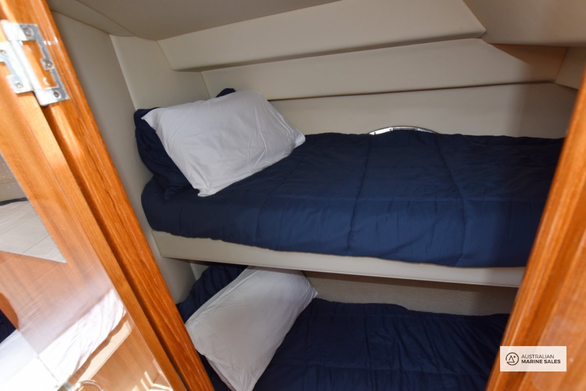 Maritimo 32 Sports Cruiser For Sale | Spectrum Marine