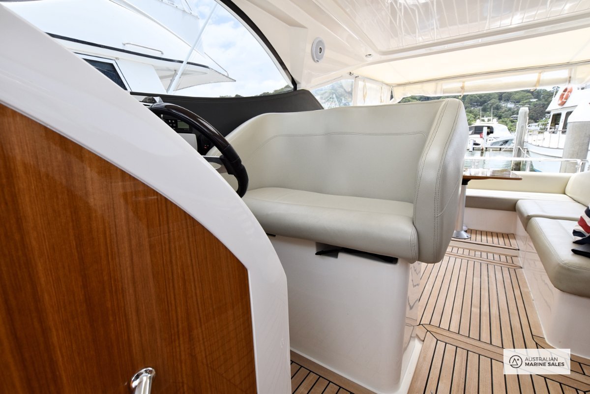 Maritimo 32 Sports Cruiser For Sale | Spectrum Marine