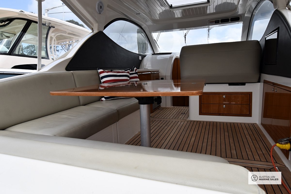 Maritimo 32 Sports Cruiser For Sale | Spectrum Marine