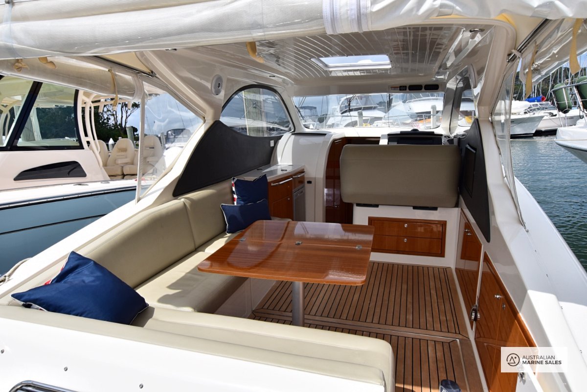 Maritimo 32 Sports Cruiser For Sale | Spectrum Marine