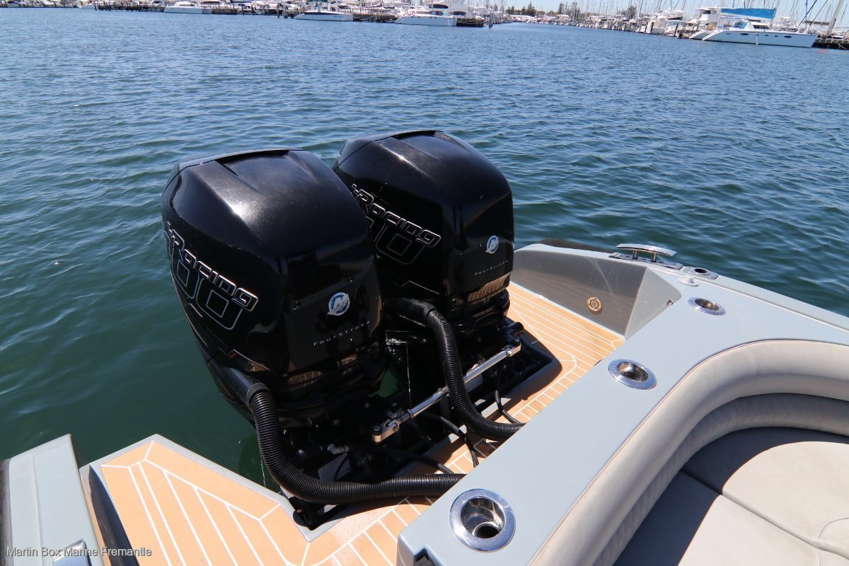 Dingo Yachts 11.5 With Twin 400hp Verado's: Power Boats | Boats Online ...