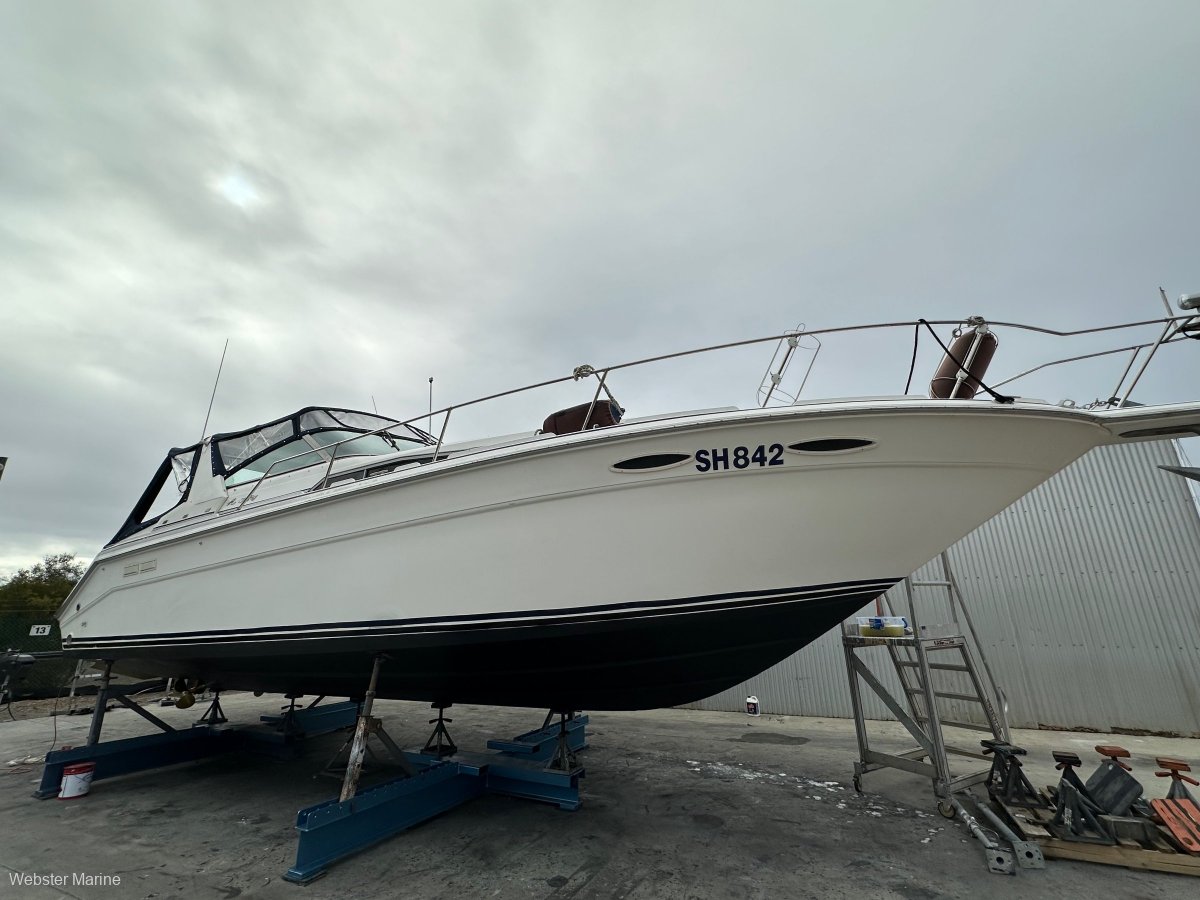 Sea Ray 350 Express Cruiser: Power Boats | Boats Online for Sale ...