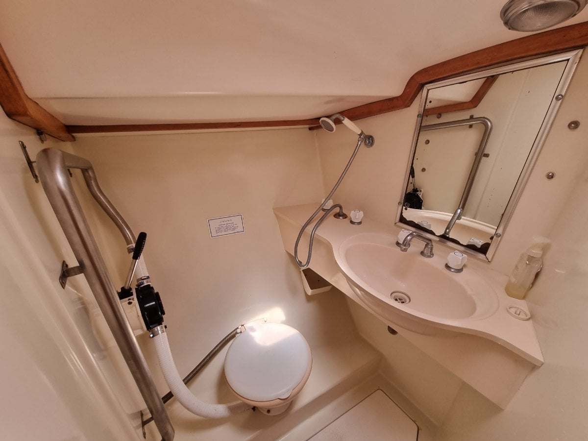 Farr 37 For Sale | Hallett Boat Brokers