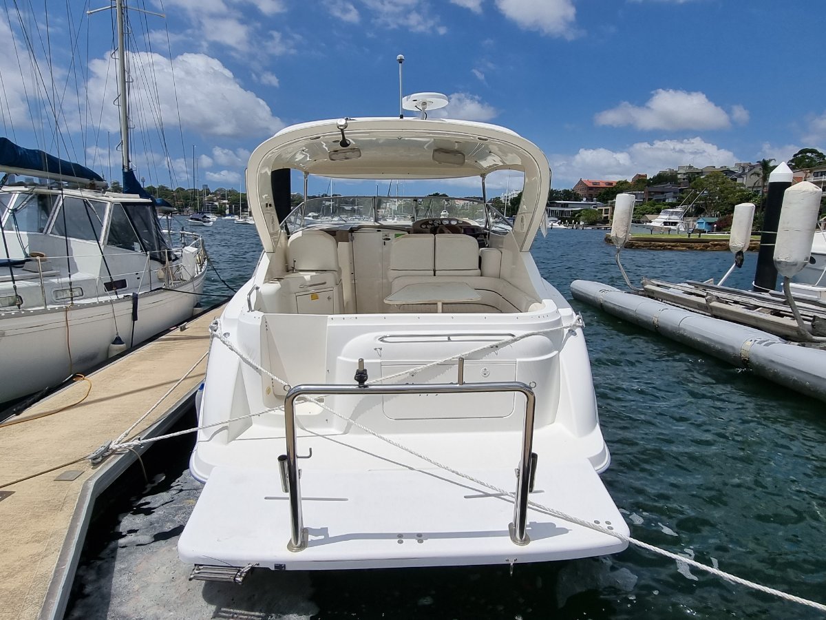 Bayliner 305 For Sale | Hallett Boat Brokers