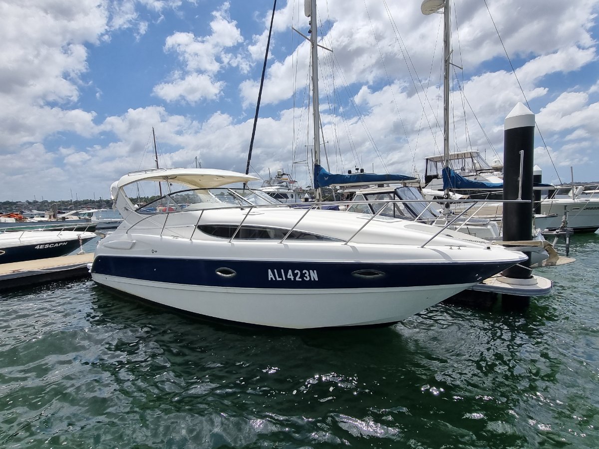 Bayliner 305 For Sale | Hallett Boat Brokers