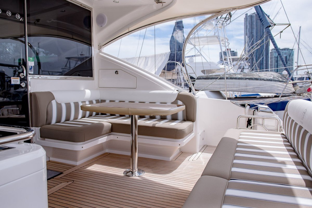 Used Riviera 4800 Sport Yacht for Sale | Boats For Sale | Yachthub