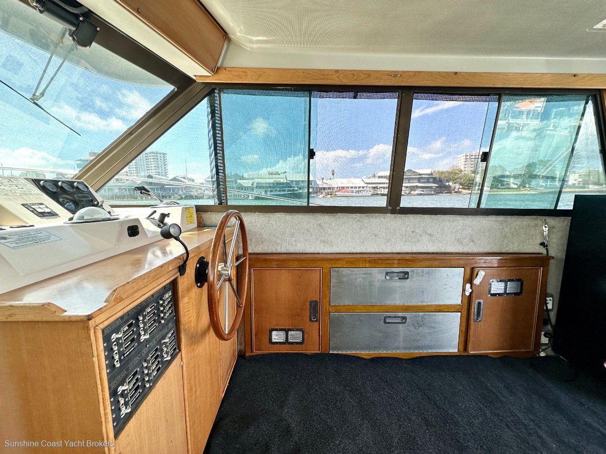 Used Riviera 35 Flybridge for Sale | Boats For Sale | Yachthub