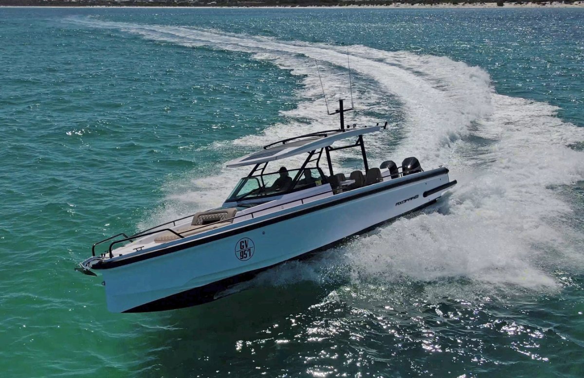 Axopar 37 Sun Top - Adventure Day Boats: Power Boats | Boats Online for ...
