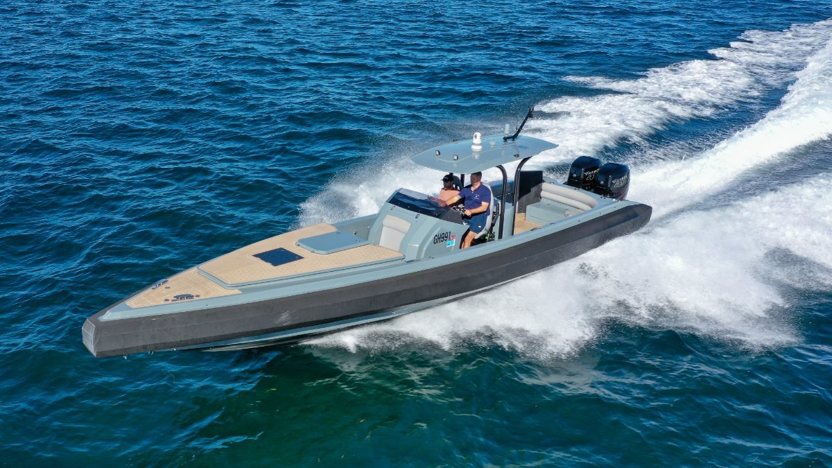 Dingo Yachts 11.5 Centre Console: Power Boats | Boats Online for Sale ...