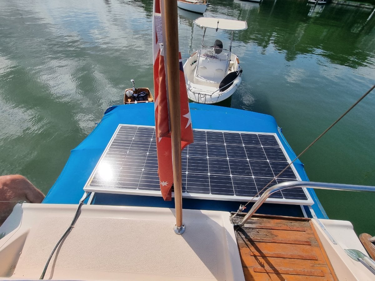 Mariner 26 Pacer Flybridge Cruiser For Sale | Hallett Boat Brokers