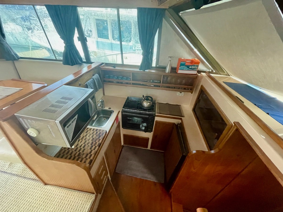 Used Riviera 35 Flybridge Dual Helm for Sale | Boats For Sale | Yachthub
