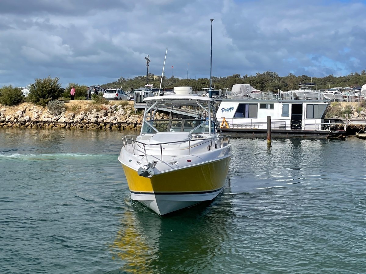 Donzi 38 Zsf Sportfish Cruiser: Power Boats | Boats Online for Sale ...