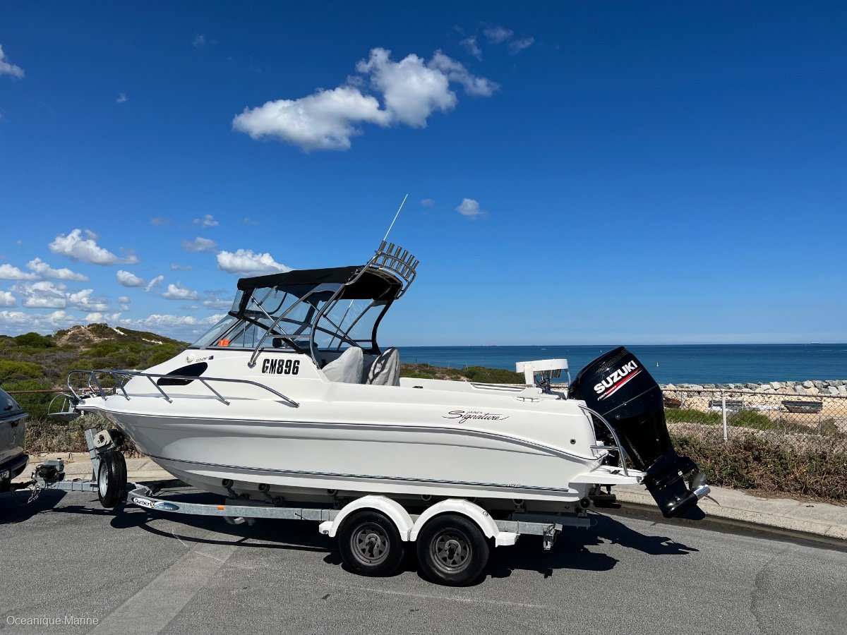 Haines Signature 650F For Sale | Oceanique Marine