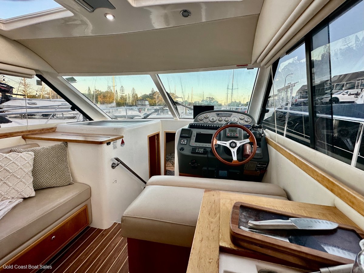 Riviera 3600 Sport Yacht: Power Boats | Boats Online for Sale ...