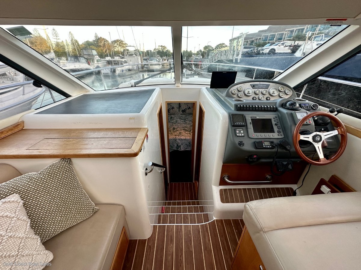 Riviera 3600 Sport Yacht: Power Boats | Boats Online for Sale ...