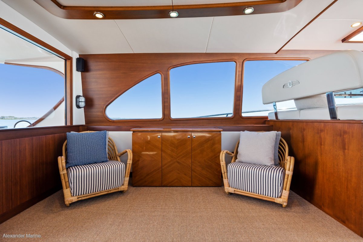 Used Palm Beach Motor Yachts 65 Sedan for Sale | Boats For Sale | Yachthub