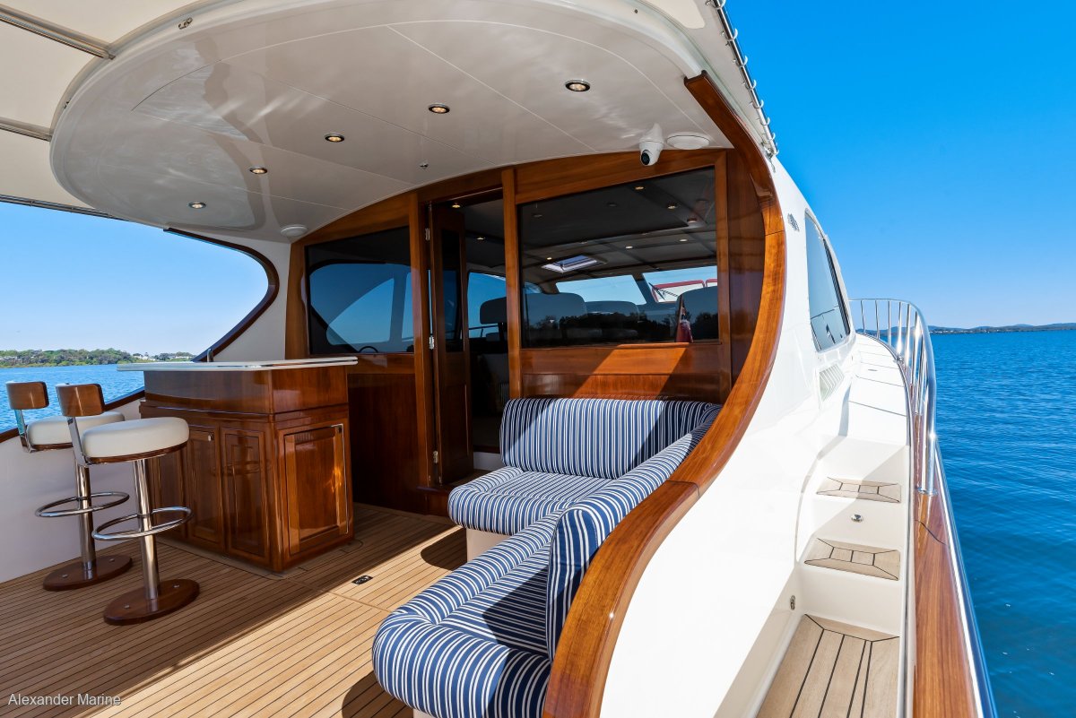 Used Palm Beach Motor Yachts 65 Sedan for Sale | Boats For Sale | Yachthub