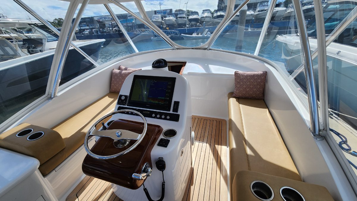 Winter Custom Yachts 30 Express -2018my: Power Boats | Boats Online for ...