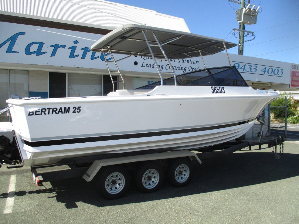 Bertram Caribbean 25 Runabout...... Retro Royalty: Trailer Boats ...