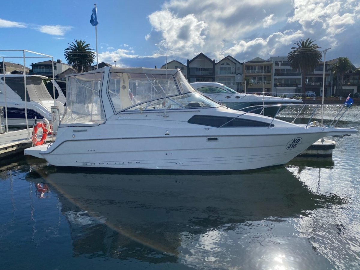 Bayliner 2655 Ciera For Sale | Pier 35 Boat Sales