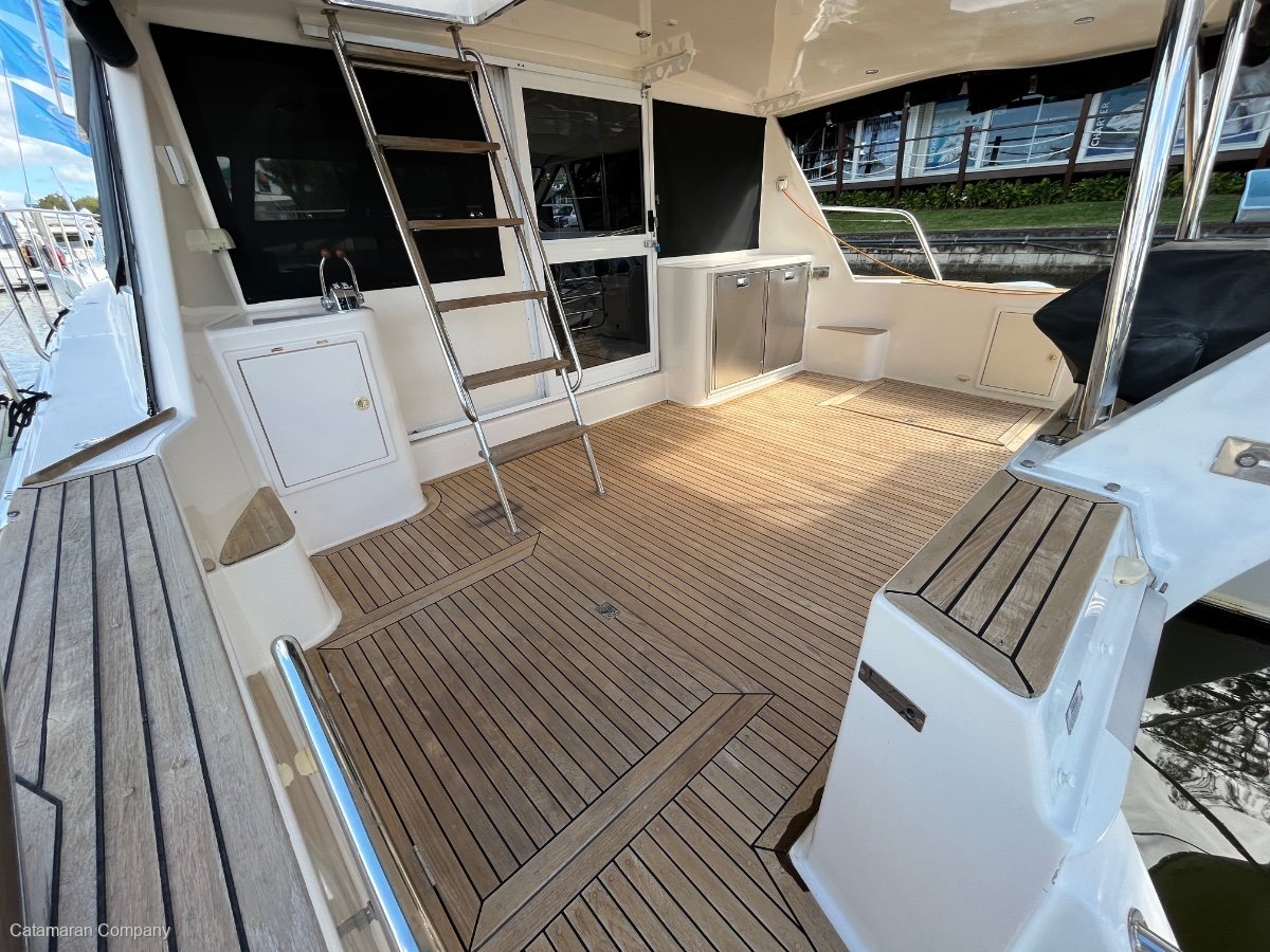 Venturer Voyager 44 Coastal Cruiser: Power Boats | Boats Online for ...