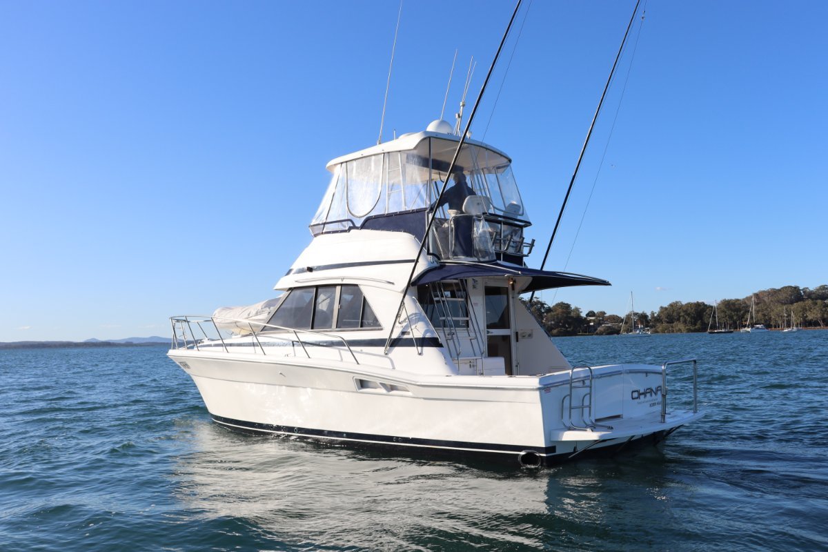 Riviera 36 Platinum Flybridge: Power Boats | Boats Online for Sale ...