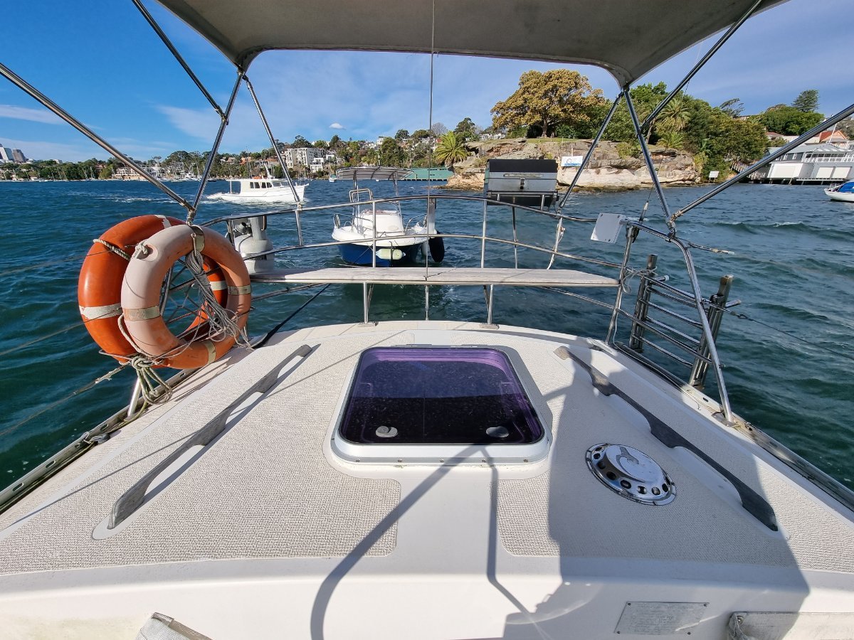 Mottle 33 For Sale | Hallett Boat Brokers