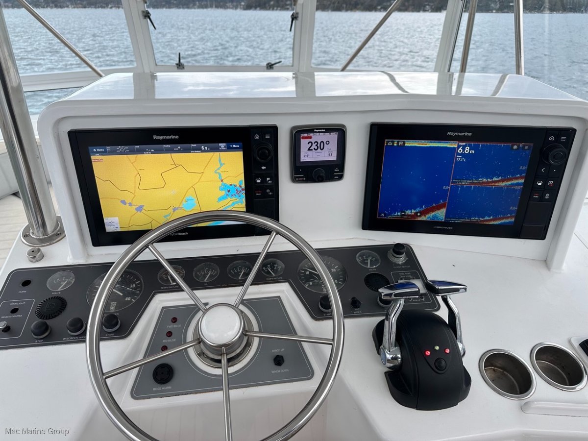 Used Dominator 40 Flybridge Dominator Mould, Modified For Custom Build ...