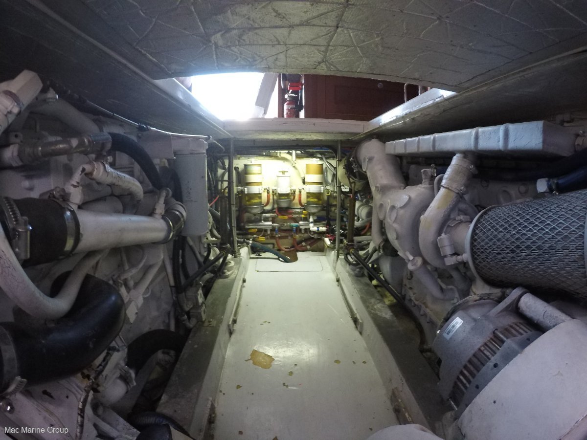 Used Dominator 40 Flybridge Dominator Mould, Modified For Custom Build ...