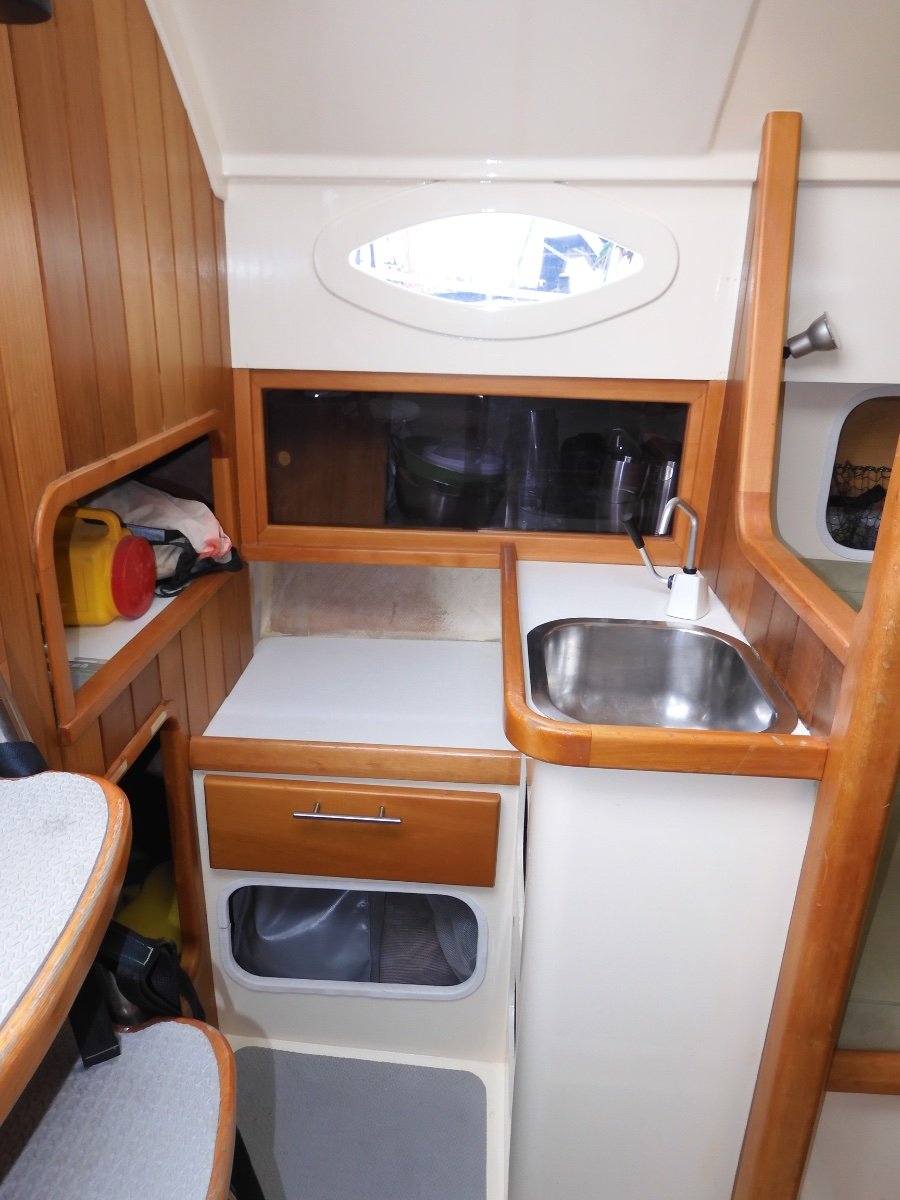 Used Fred Barrett 31 Composite Cruiser Racer Stunning Timber Fit Out ...