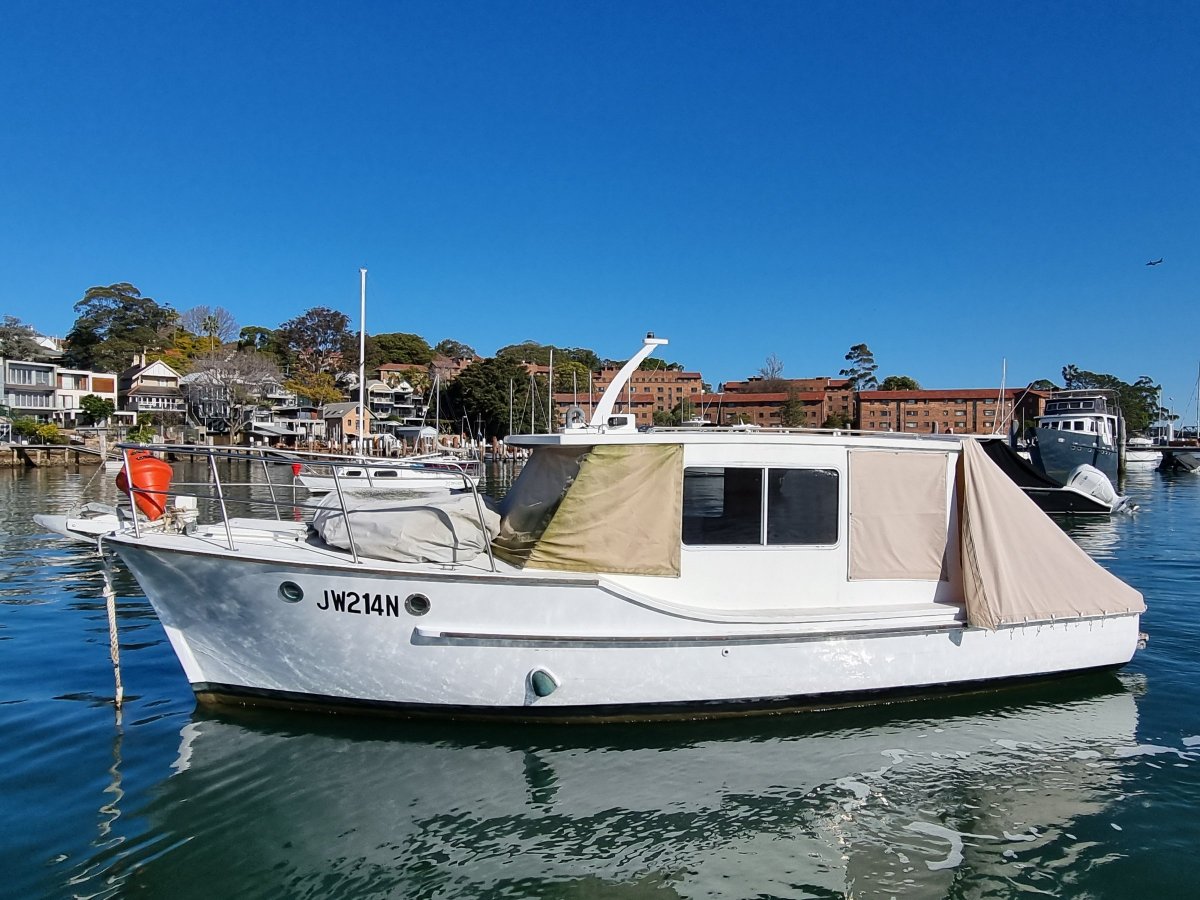 Custom 25 ft Timber Cruiser For Sale | Hallett Boat Brokers