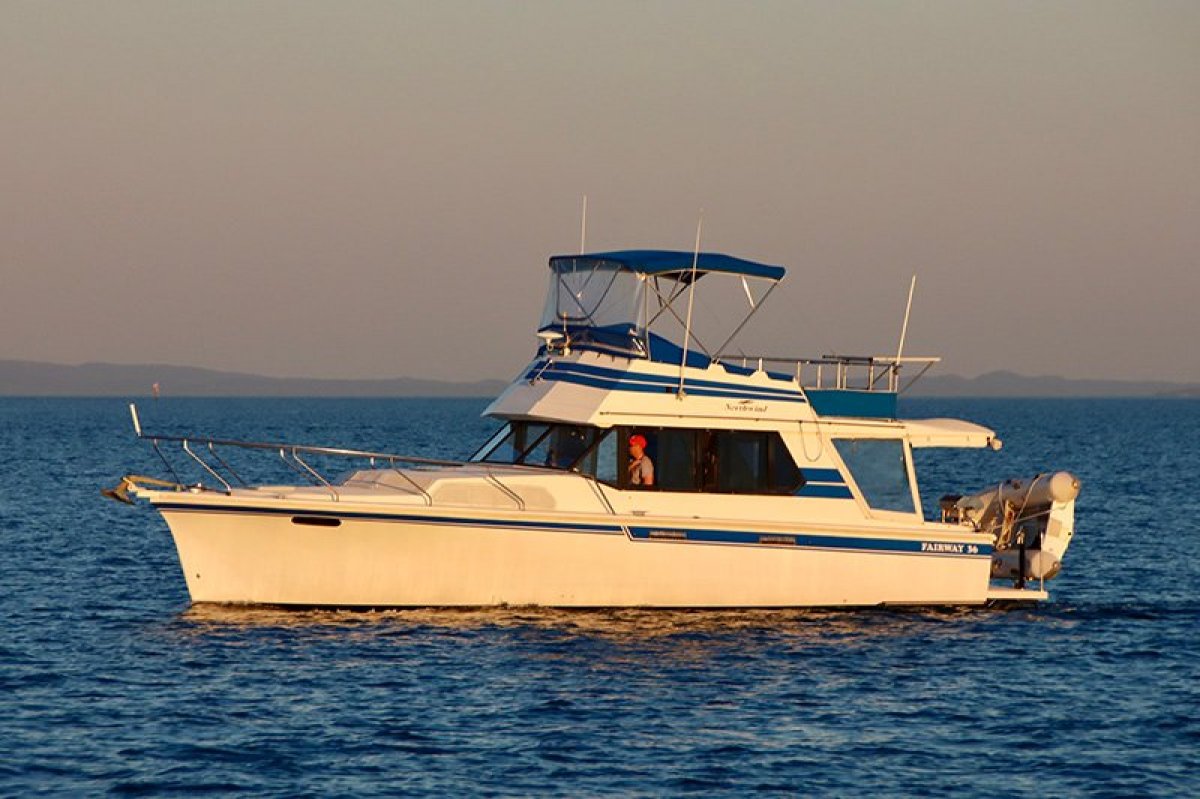 Fairway 36 Flybridge Cruiser: Power Boats | Boats Online for Sale ...